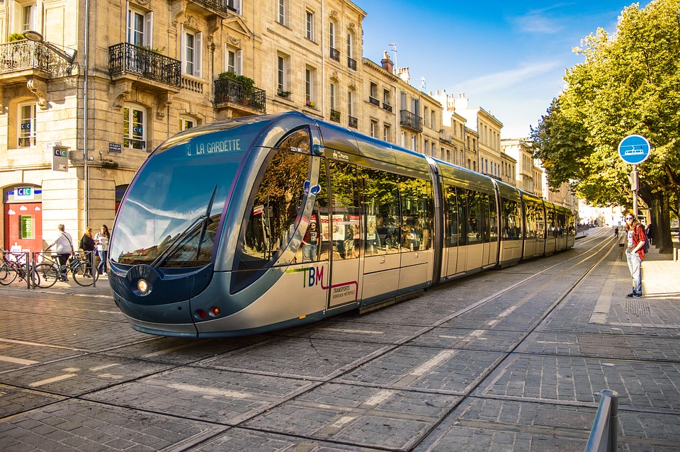 How to get around Bordeaux – Public Transport 101